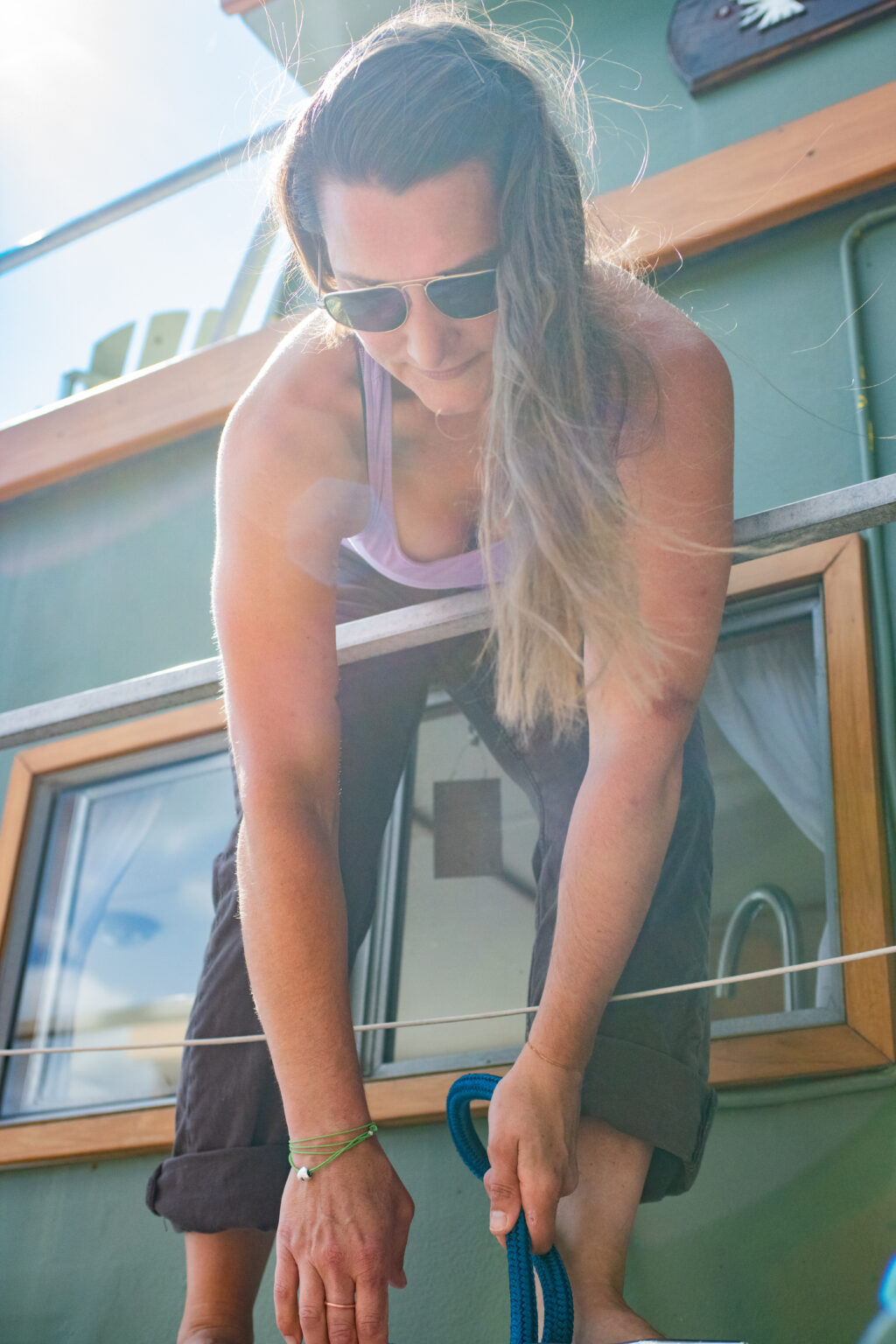 The Floating Nomad Houseboat Rentals - CEI